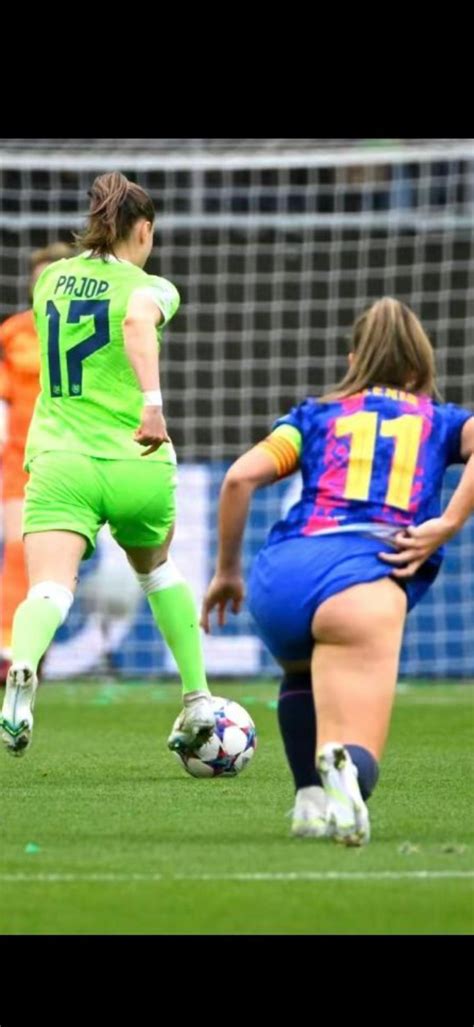 Alexia R Womensoccerlegs