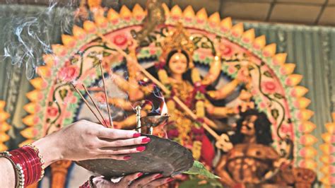 Durga Puja Pandals 2020 Must Visit Destinations In India Tour My India