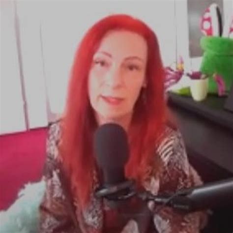 Elizabeth Wallace Youtube
