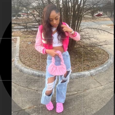 𝕃𝕚𝕗𝕖 𝕠𝕗 𝕒 𝕝𝕚𝕘𝕙𝕥𝕤𝕜𝕚𝕟🌸 Exoticciara On Threads