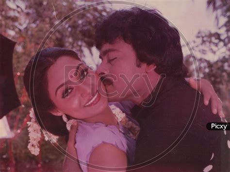Image Of Actor Chiranjeevi And Actress Madhavi In Chattamtho Poratam