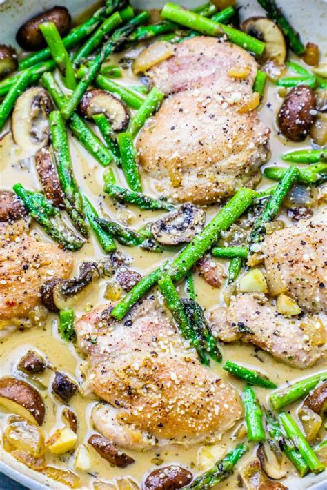One Pot Lemon Chicken Mushroom Asparagus Skillet