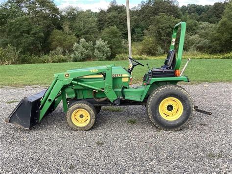 John Deere 4x4 855 With 70a Loader Live And Online Auctions On