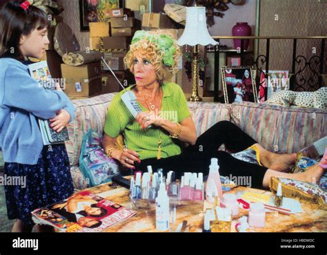 Rhea Perlman Matilda Hi Res Stock Photography And Images Alamy