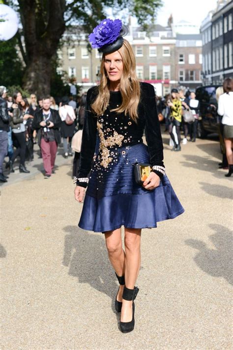 Street Style La London Fashion Week Vezi Cele Mai Excentrice Tinute Pe