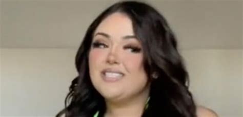Im Plus Size With 40d Boobs People Give Me Side Eye At The Beach