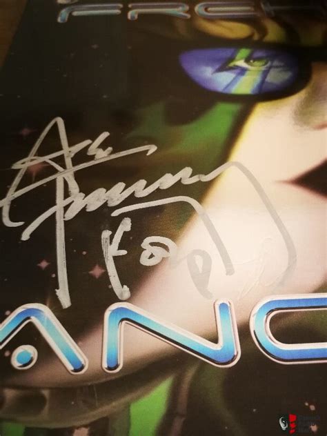 Ace Frehley Anomaly Vinyl Album Autographed Photo 2120558 Aussie