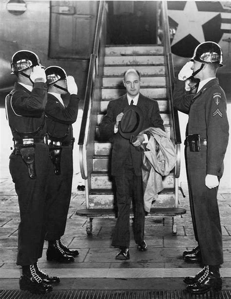 冷战之父”乔治•凯南：一生都在质问美国外交政策中那些神圣的、想当然的观念界面新闻 · 文化