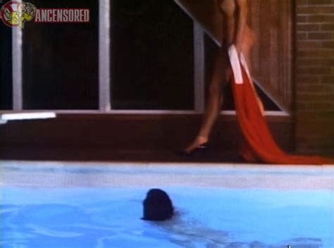 Naked Jessie Taylor In Graveyard Shift