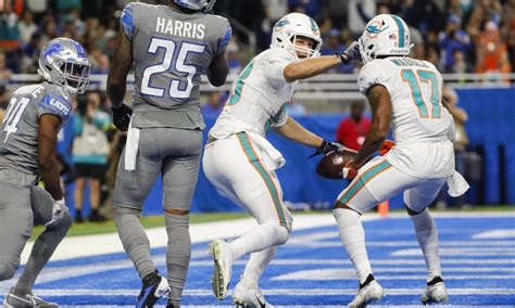 Mike Gesicki Player Props Odds Tips And Betting Trends For Week 10