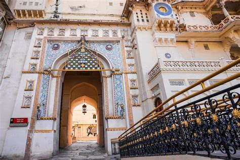 One Day Udaipur Sightseeing Trip By Cab Price And Itinerary