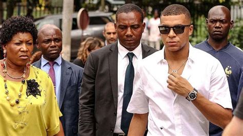 Polémique autour du séjour de Kylian Mbappé au Cameroun