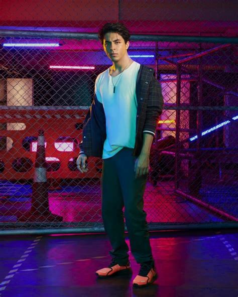 Aryan Khan Posts Pics From Photoshoot Shah Rukh Finds His T Shirt