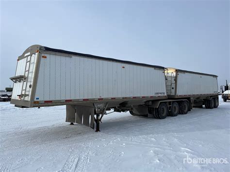 2015 Triple E 28 Ft Super B Train Lead Belly Dump Grain Trailer Ritchie Bros Auctioneers