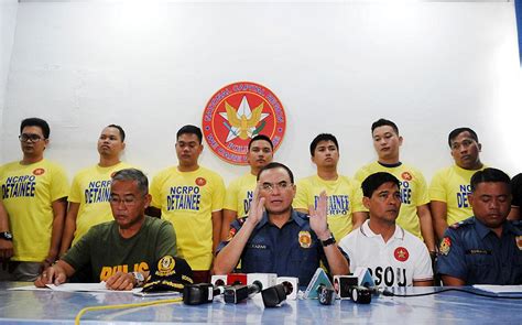 Ncrpo Chief Presents 7 Las Piñas Cops Nabbed For Kfr Photos Gma
