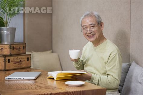 해피시니어 301 Pho630 유토이미지 사진 노인 생활 Pho630c 아시아 한국 한국인 동양 동양인 컨셉