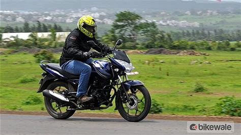 Bajaj Discover 150f Action Image Bikewale