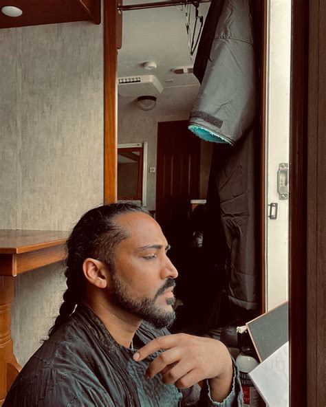 Mahesh Jadu 𓅐 Maheshjadu • Instagram Photos And Videos