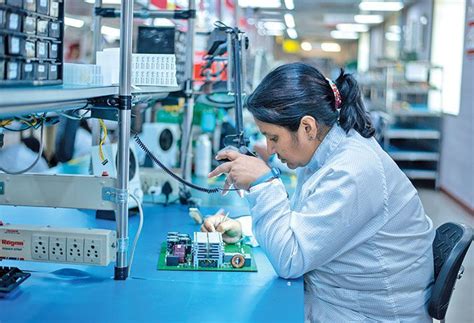 Electronics Output Up Six Fold In 11 Years