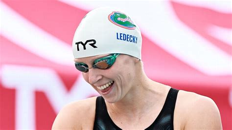 Katie Ledecky Breaks Own World Record In 800 Meter Freestyle Espn