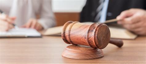 Quinn Emanuel Urquhart And Sullivan Llp Apogee Corporation