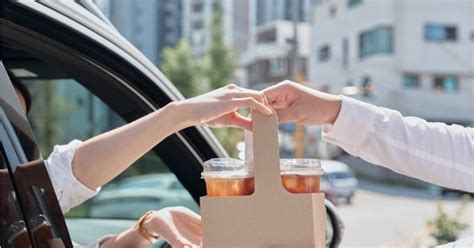 비오는 날 감성장마철 드라이브스루 주문 30 증가