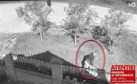 Primele imagini cu bărbatul din Timiș Momentul în care și a înjunghiat