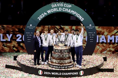 Jannik Sinner Lidera A Italia Para Ganar El Bicampeonato De La Copa Davis