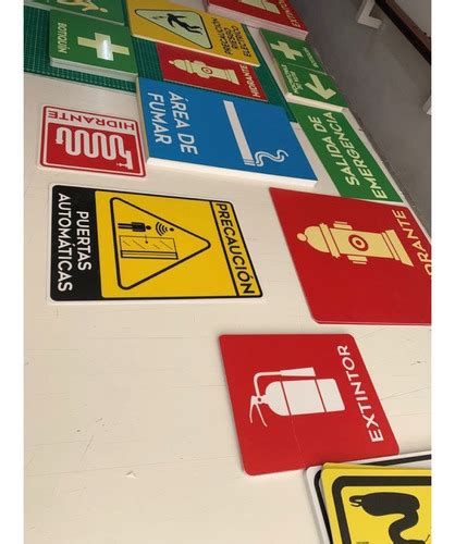 Señalamiento Letrero Uso Obligatorio Uniforme Nom003 20x20 Meses Sin