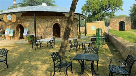 Best 5 Cafes In Hauz Khas Village To Have Dine Delhisnap