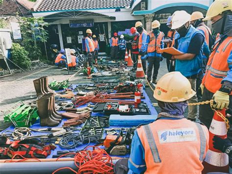 BMKG Prediksi Cuaca Ekstrem PLN Siagakan Personel Dan Peralatan Demi Keselamatan Masyarakat Tagar