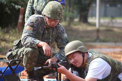中華民國陸軍 迅雷部隊 全民國防教育 暑期戰鬥營 暑期戰鬥營開放報名啦