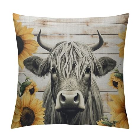 Onetech Highland Cow Decorative Pillow Cover，with Sunflowers Cattle