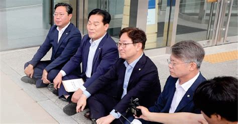 ‘친명 사법방해 작심비판한 한동훈 ‘이화영 회유·압박중범죄 판단 허민의 정치카페