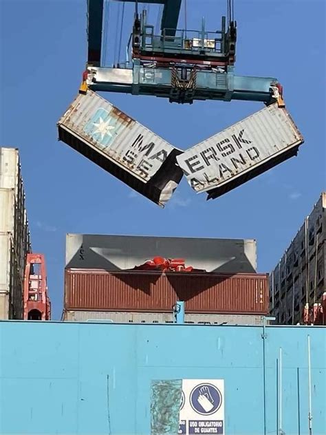 Container Lifting Fail R Onejob