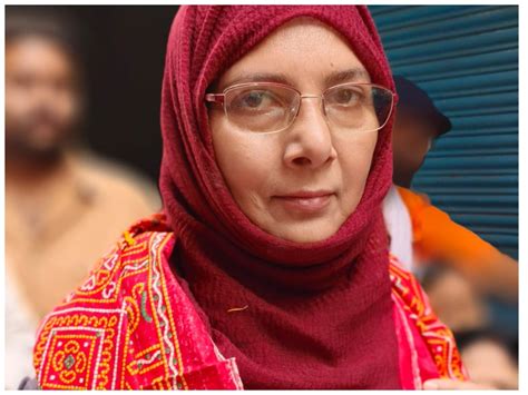 Shahabuddin Wife Hina Shahab Saffron Election Campaign भगवा रंग में रंगीं मोहम्मद शहाबुद्दीन