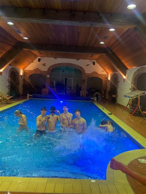 Pool Party Vibes