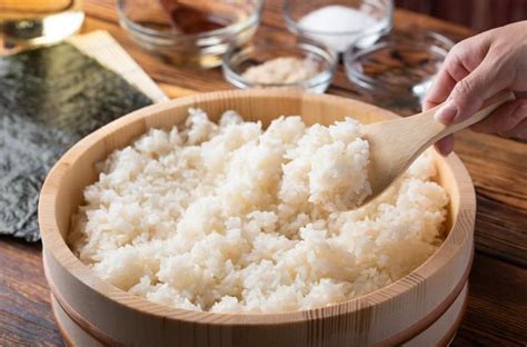 Cómo hacer arroz para sushi con arroz normal Kazoku Restaurante