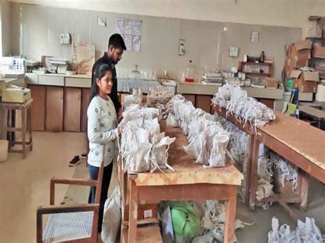 ज्यादा पैदावार की चाह में अंधाधुंध रासायनिक खाद का उपयोग नतीजा मिट्टी