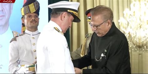 President Alvi Confers Nishan E Imtiaz On Turkish Navys Commander Centreline