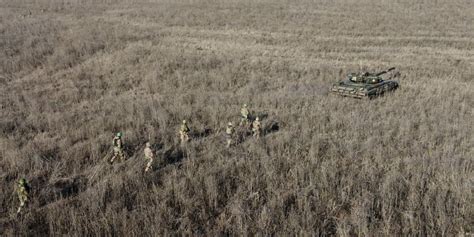Ukraine Braces For Major Russian Offensive Wsj