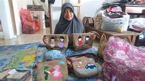 Bangga Kerajinan Buatan Wanita Ini Satu Satunya Produk Ekraf Madiun