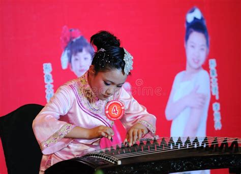 Girls Play The Guzheng Editorial Stock Image Image Of Active 25426824