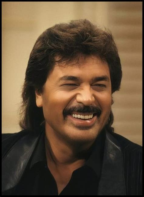 Pin De Robinson Robinson Em Englebert Humperdink