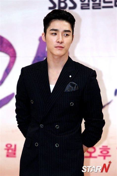 Seo Ha Jun Picture 서하준 Seo Double Breasted Suit Korean