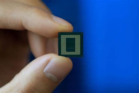 Bug In Qualcomm Mobile Chip Puts Android Users Privacy At Risk The Statesman