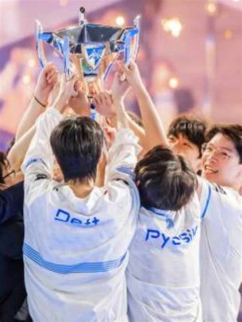 South Koreas Drx Wins League Of Legends World Champions