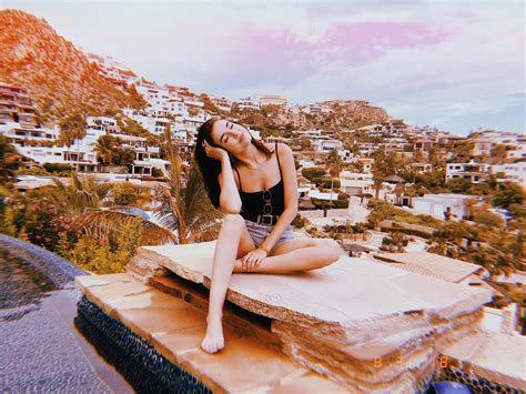 Samantha Feketes Feet