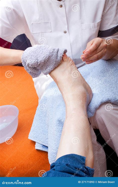 Nurse Washes The Foot Of A Patient Stock Image Image Of Acupressure Help 27171093