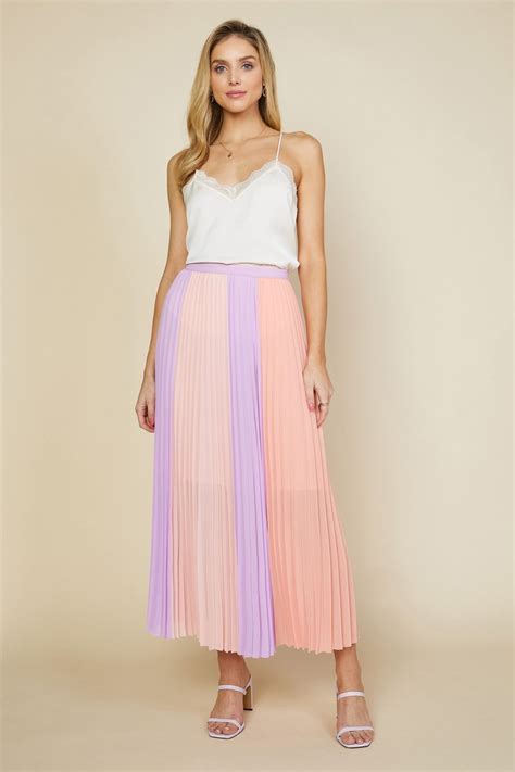 Color Block Pleated Skirt Shopperboard